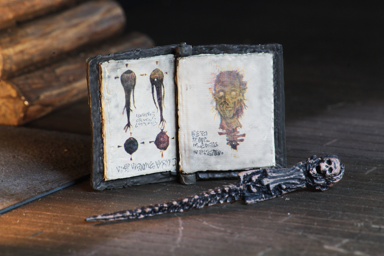 Evil Dead 2 (30th Anniversary) – 7” Scale Action Figures – Hero Ash and ...