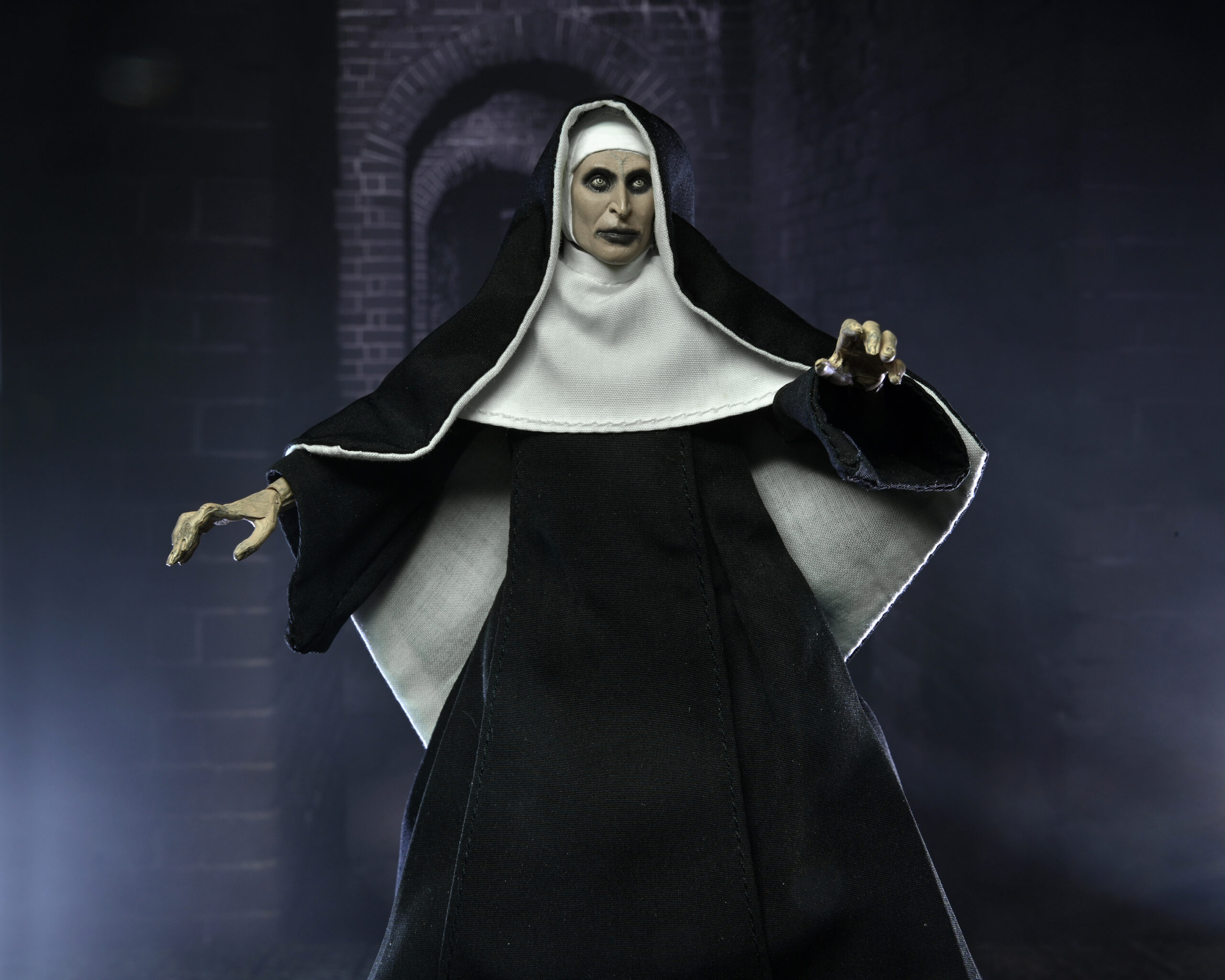The Conjuring Universe – 7” Scale Action Figure – Ultimate Valak (The ...
