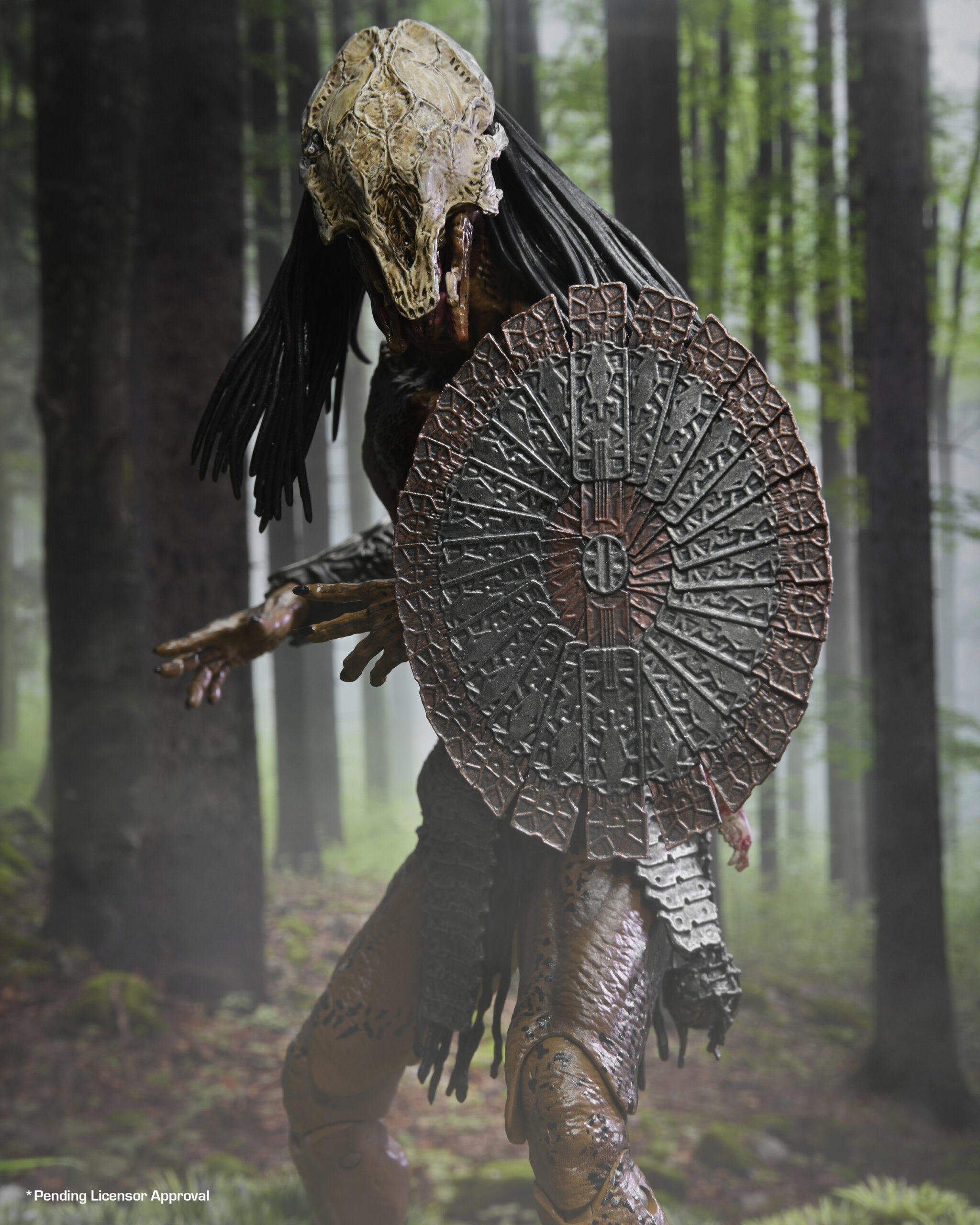 Prey – 7” Scale Action Figure – Ultimate Feral Predator – NECAOnline.com