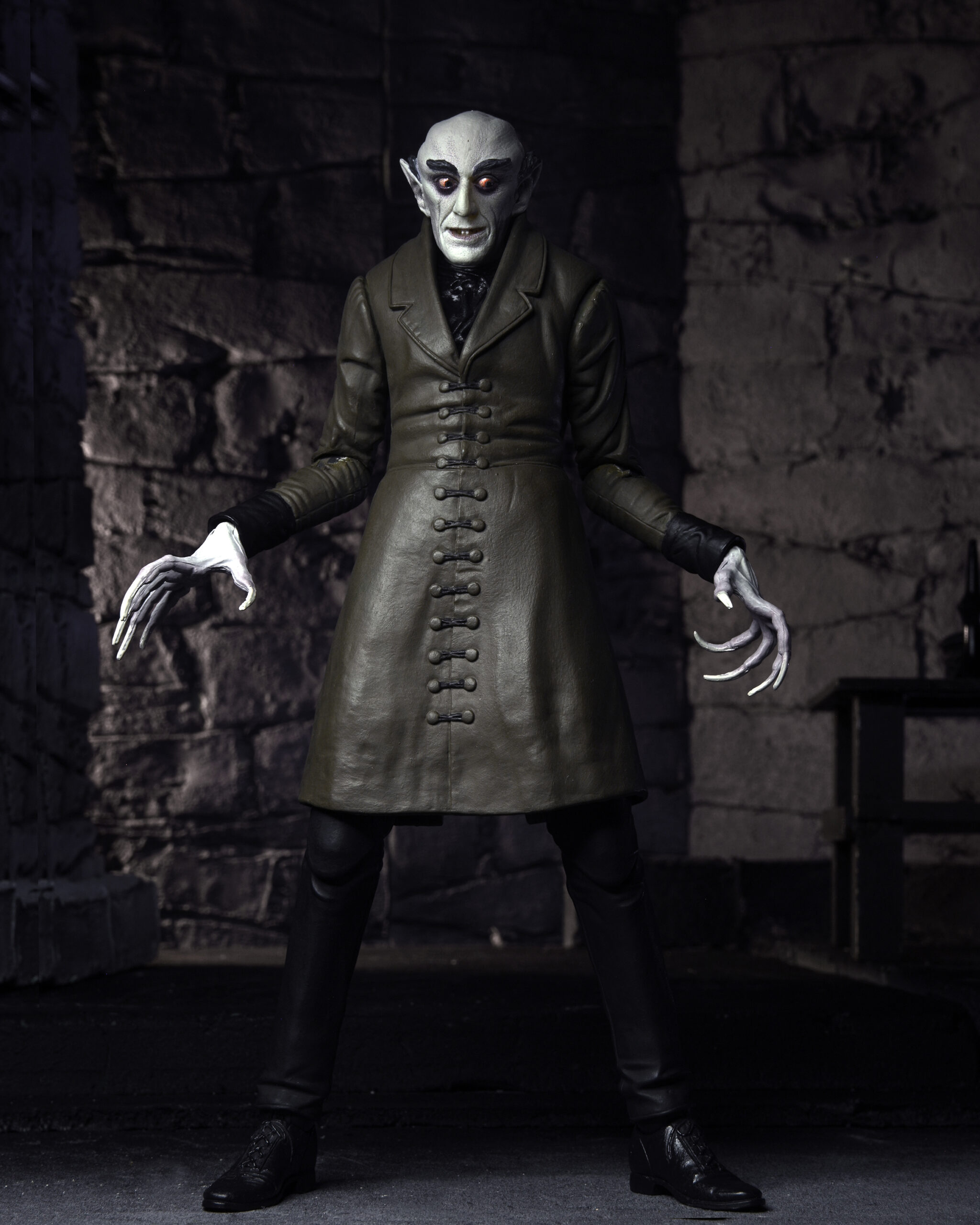 Nosferatu – 7” Scale Action Figure – Ultimate Count Orlok (Color ...